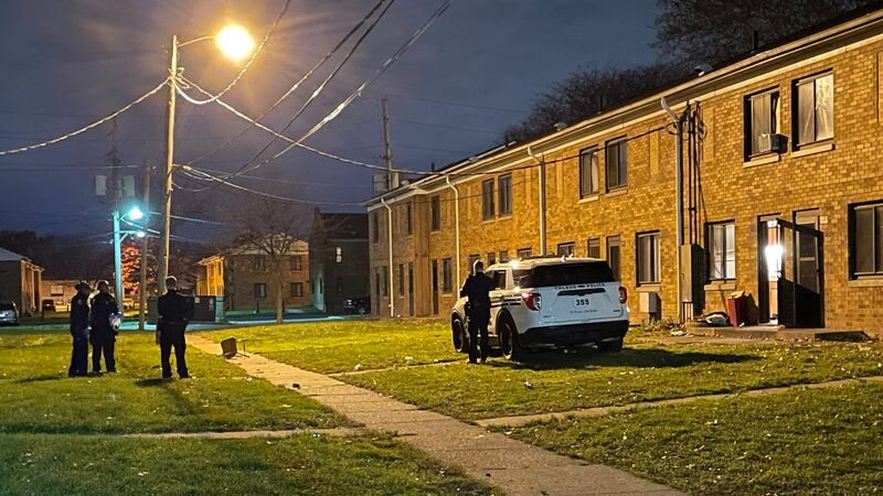 Police investigating shooting in East Toledo Friday night Police investigating shooting in East Toledo Friday night